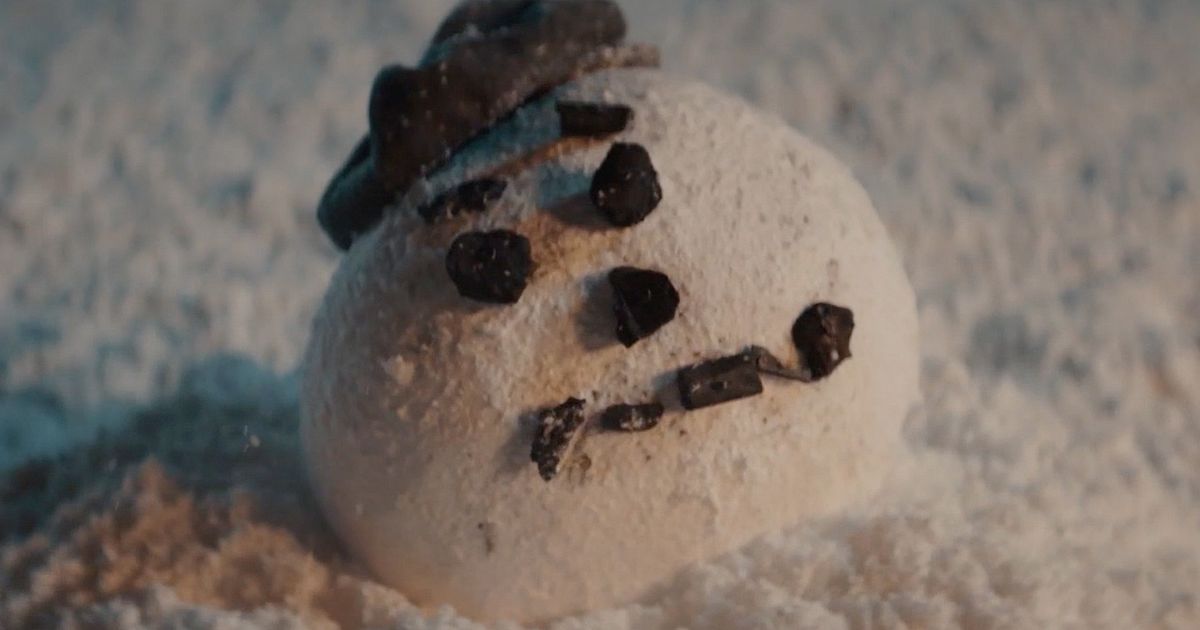Snowman, s’no head | shots Magazine