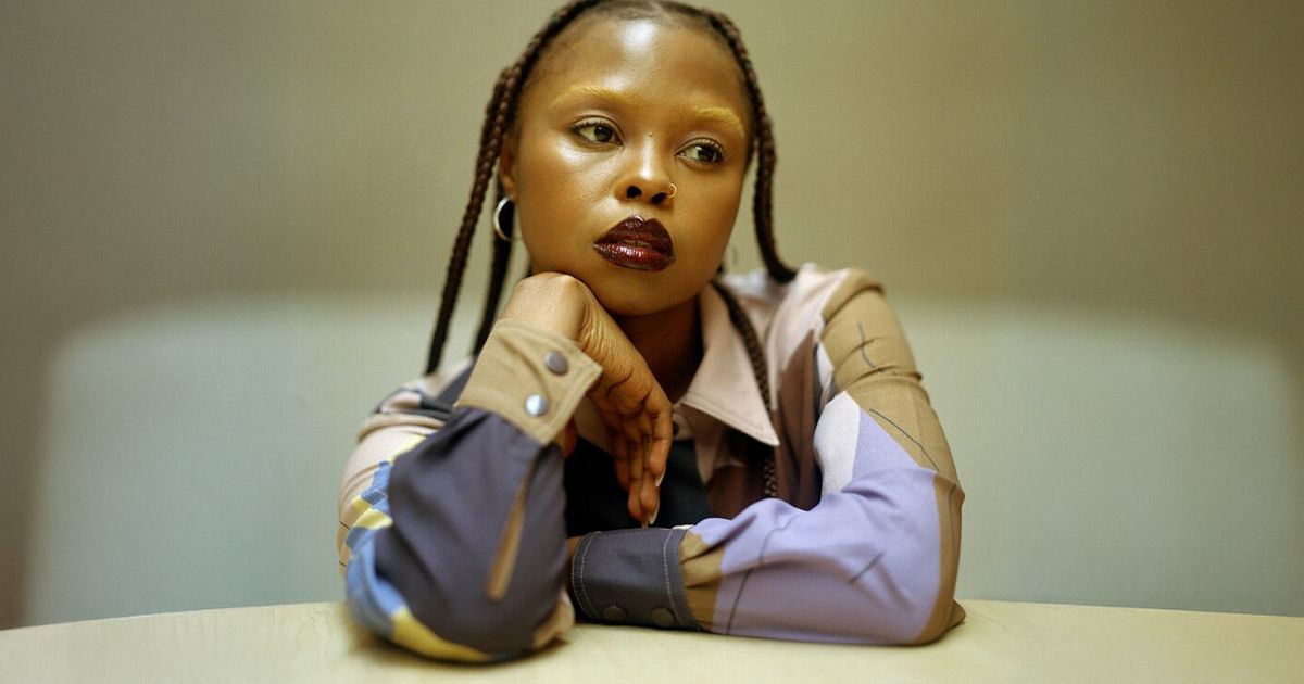 Zandi Tisani returns to Robot | shots